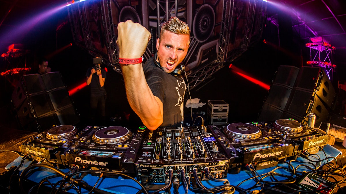 Q-BASE 2016 - Tha Playah