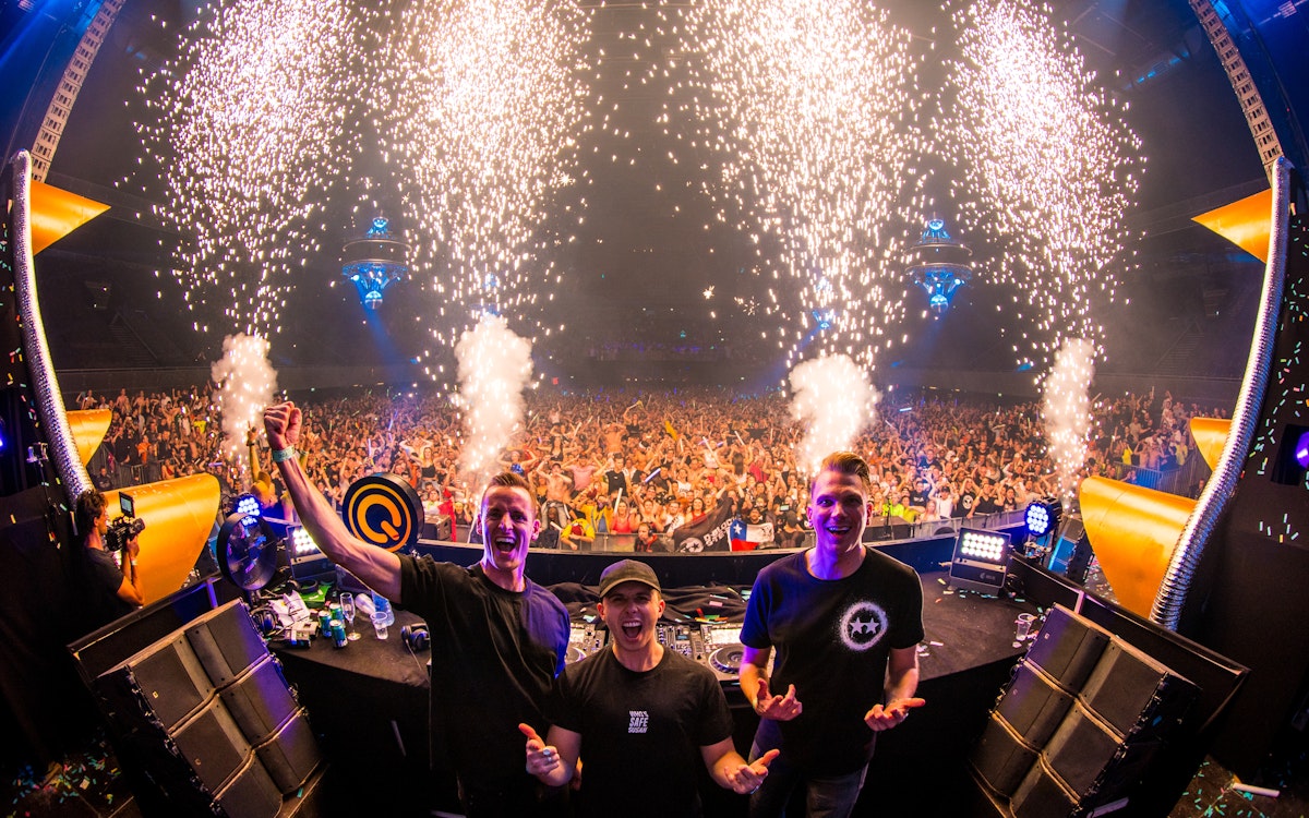 EPIQ New Year’s Eve 2019 - D-Block & S-te-Fan vs D-Sturb