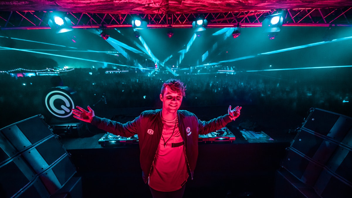 Q-BASE 2018 - Atmozfears