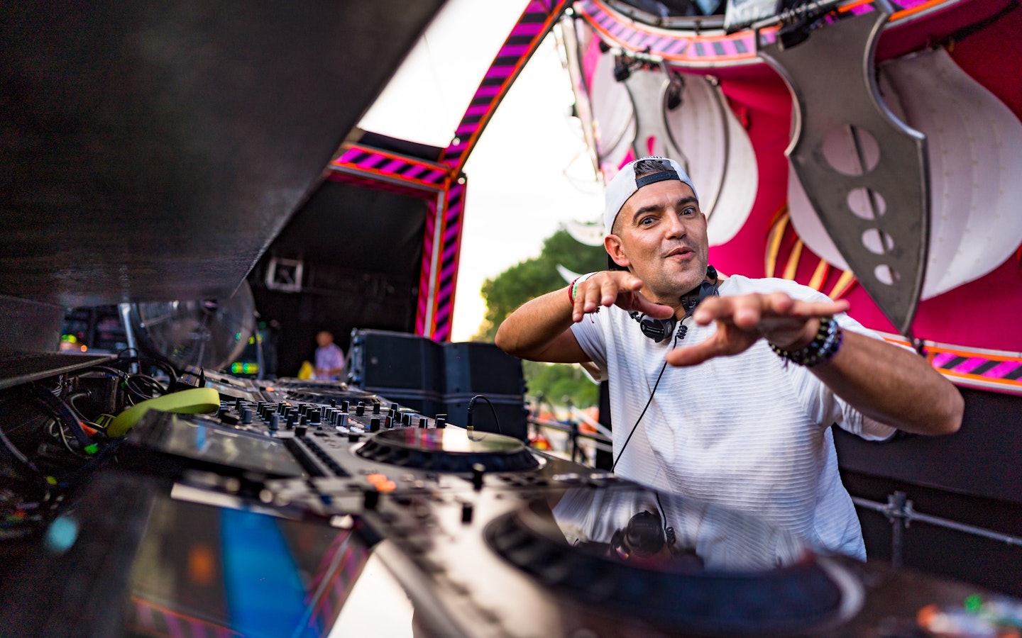 Billx presents The Rave Music Live Show I Defqon.1 Weekend Festival ...